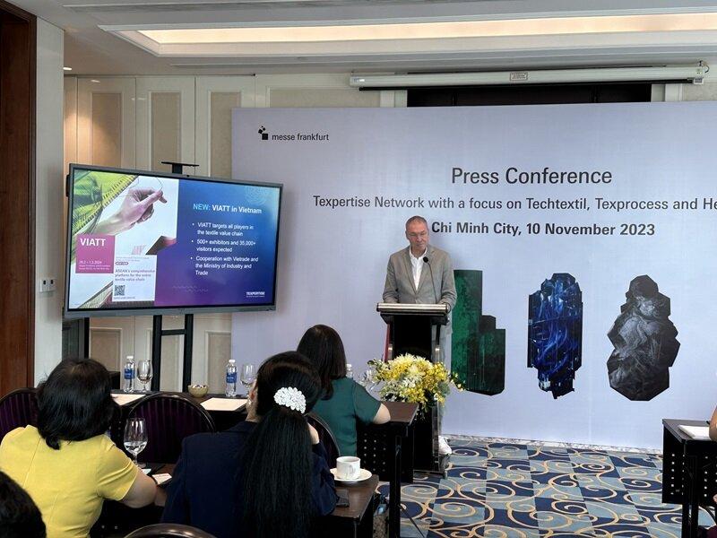 Xu hướng xanh, bền vững tại Triển lãm quốc tế dệt may Techtextil và ...